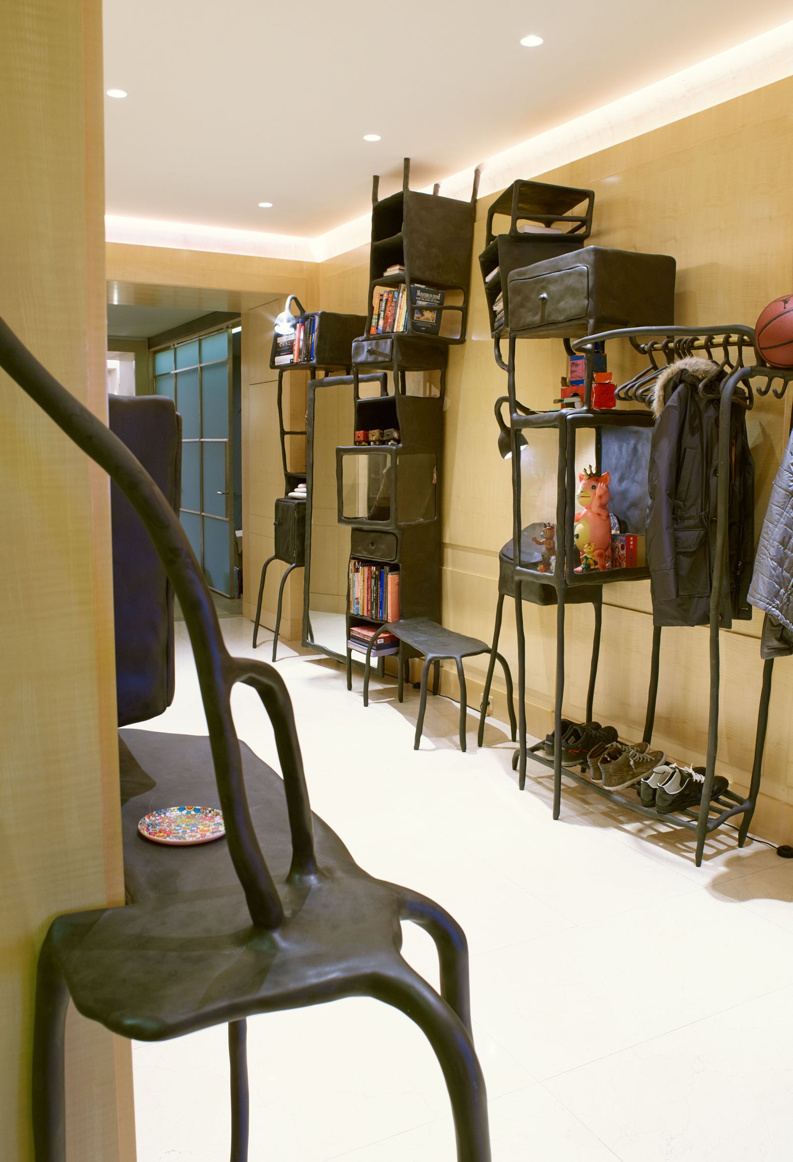 PLAIN CLAY Vestibule – MAARTEN BAAS